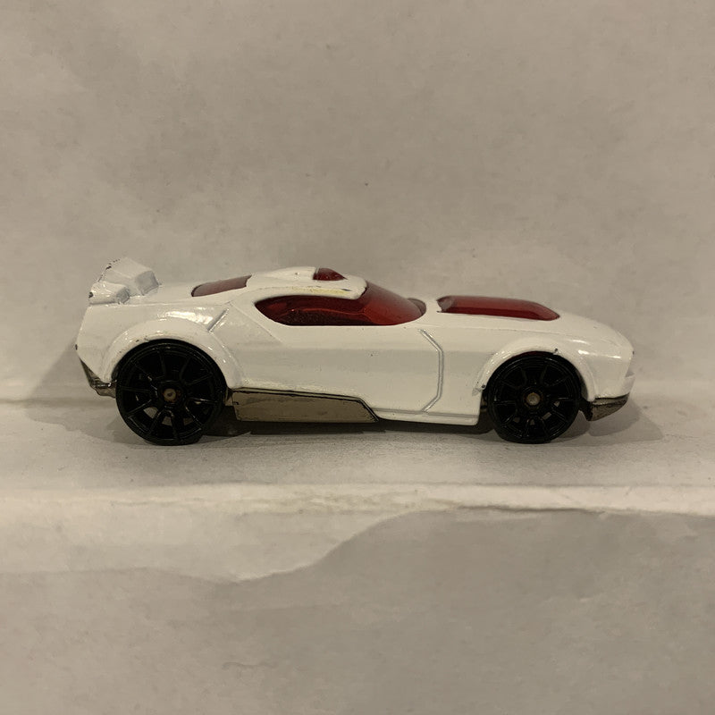White Fast Fish Hot Wheels Diecast Car BN – GwynnSportscards